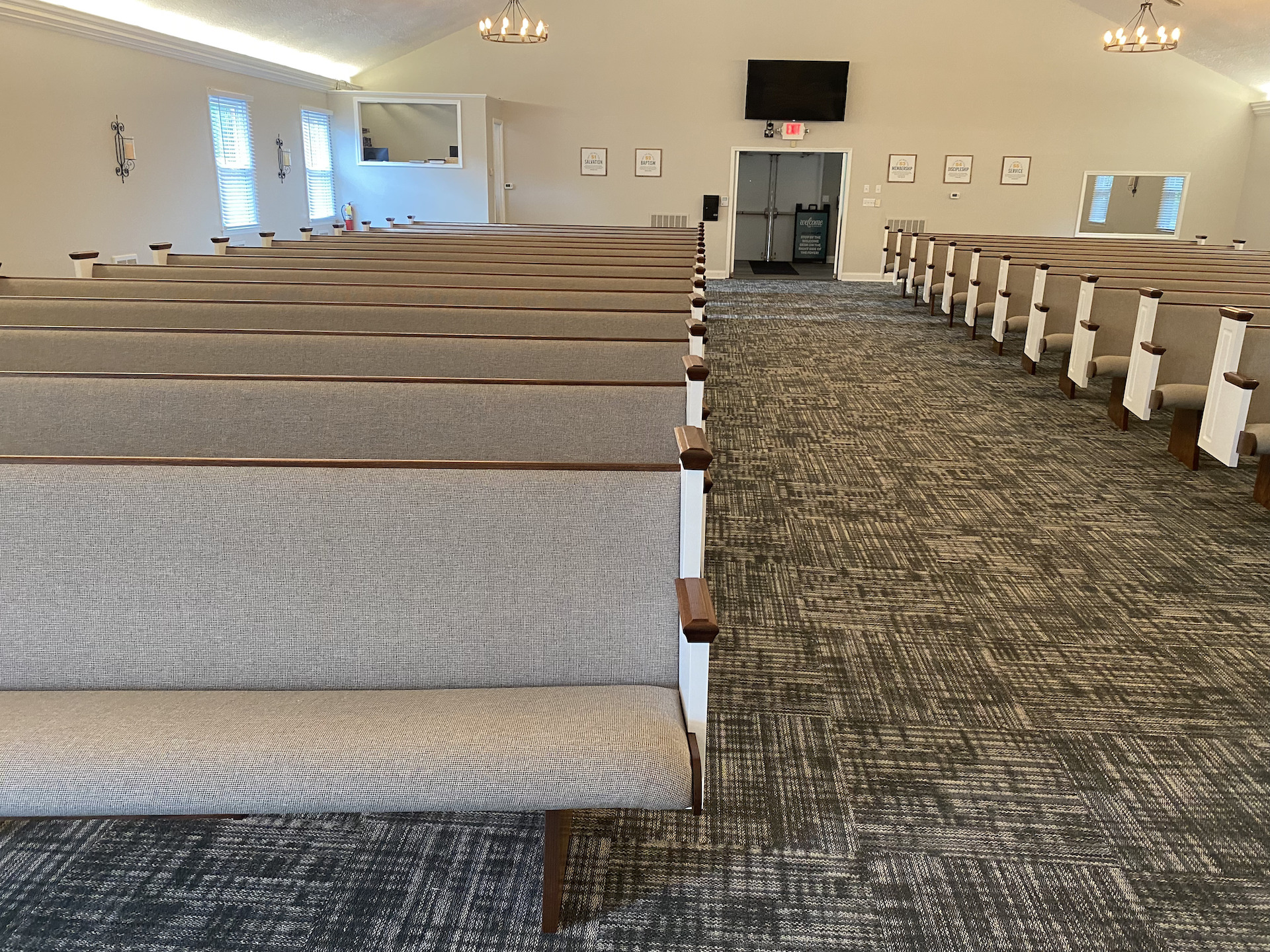 New Pews Waynesboro, Virginia - Church Furniture | Pews, Chairs ...