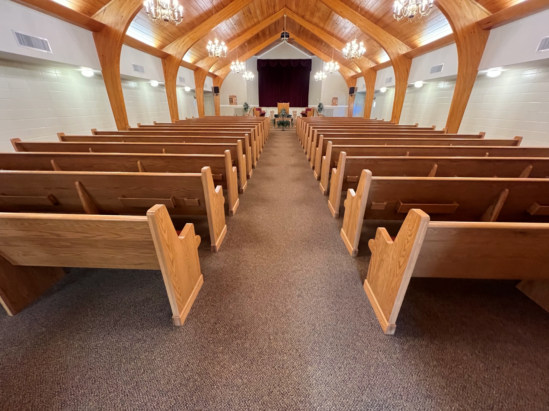 New Pews Woodbury, Tennessee - Church Furniture | Pews, Chairs, Theater ...
