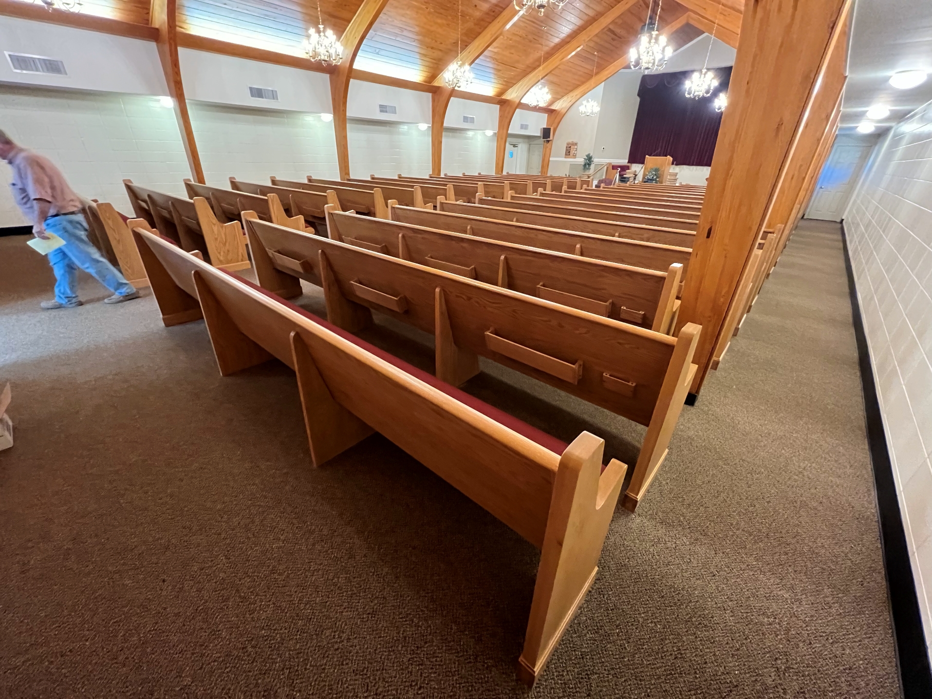 New Pews Woodbury, Tennessee - Church Furniture | Pews, Chairs, Theater ...